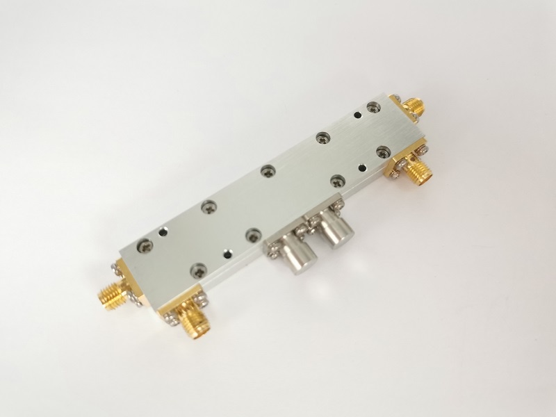 4-6GHz 40dB Microstrip Dual Directional Coupler