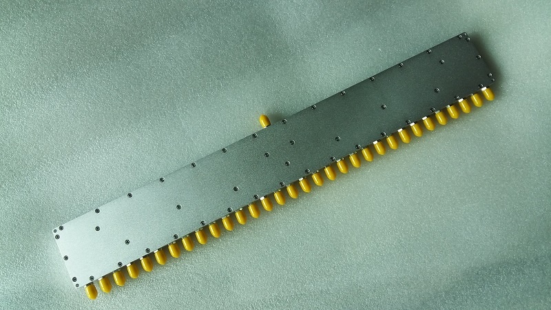 0.2-1GHz 32 Way Microstrip Power Divider